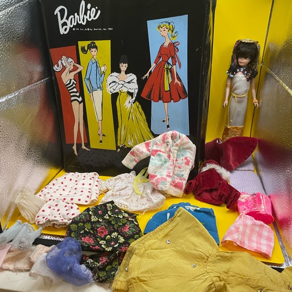 Barbie | Toys | 962 Barbie Doll With Trunk And Clothes | Poshmark